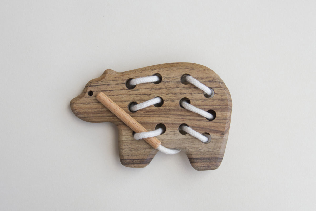 Bear Lacing Toy – DreamsAcademy